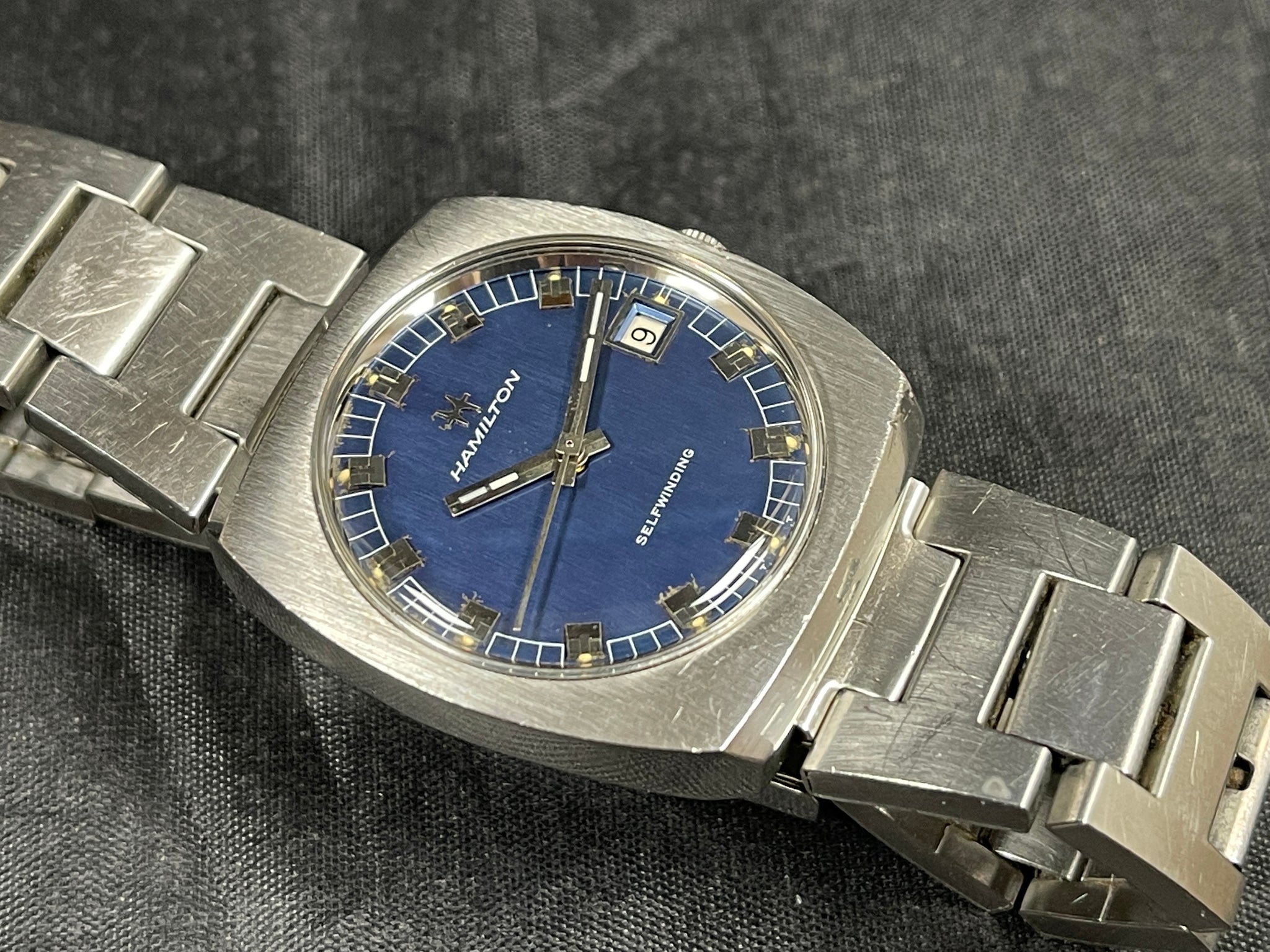 1970's Hamilton 820007-3 – Wolfe Vintage Watches