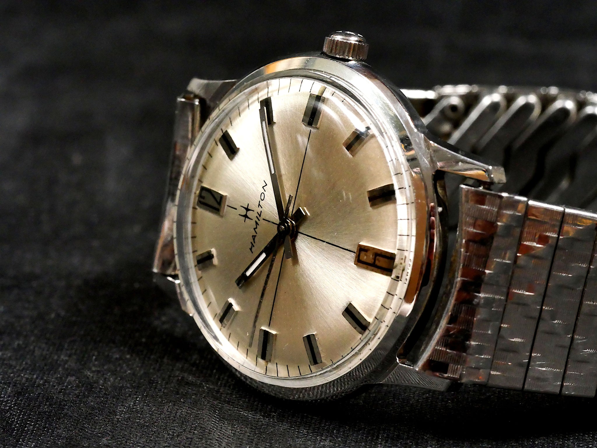 1960's Hamilton Thinline – Wolfe Vintage Watches